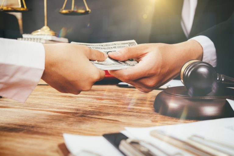 How to Deal with Employee Embezzlement in Your Company - Arivaca Connection